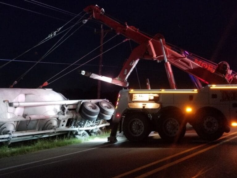 What Our 50-Ton Rotator Can Do | Mission Wrecker Houston